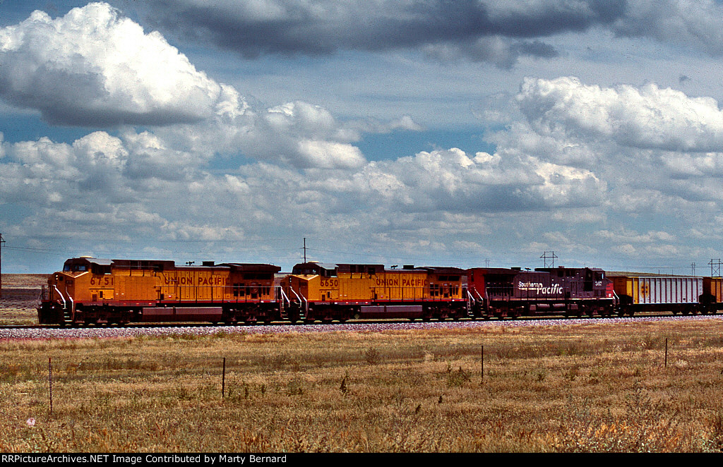 UP 6751, 6650, and 347 Heading North Up the Basin to a Mine